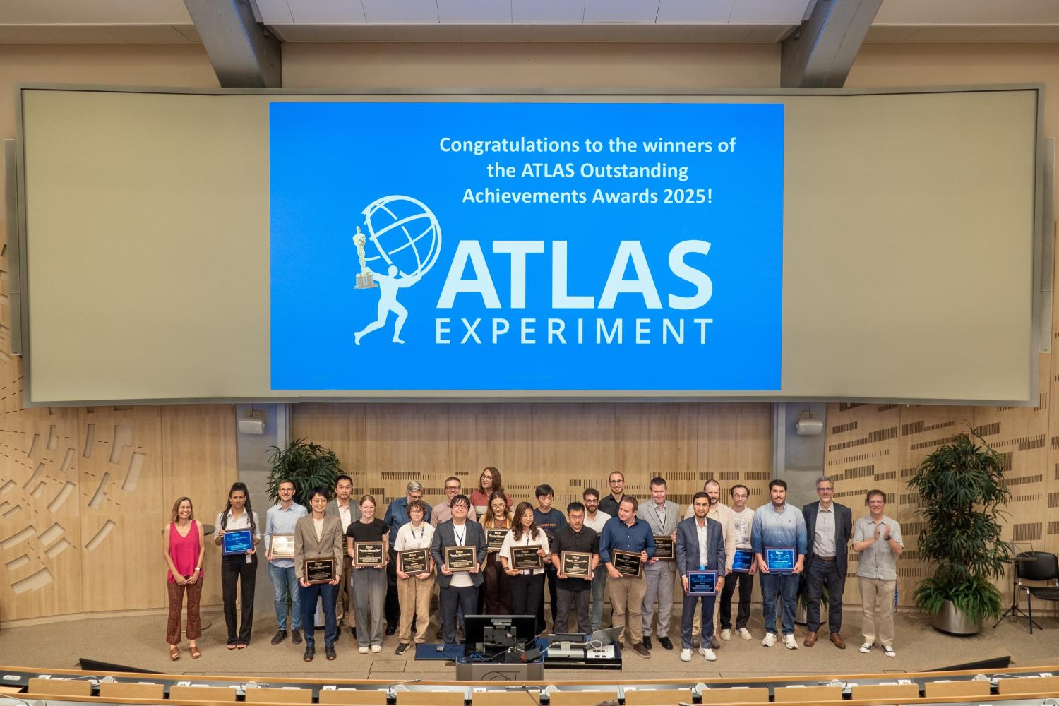 Celebrating the outstanding achievements of the ATLAS Collaboration | ATLAS Experiment at CERN